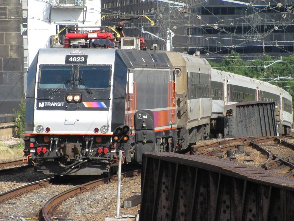 MARC, NJT, and AMTRAK running on SEPTA in Philly