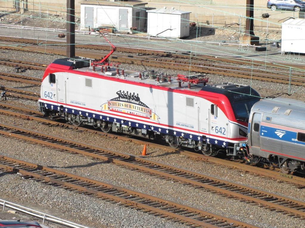 MARC, NJT, and AMTRAK running on SEPTA in Philly