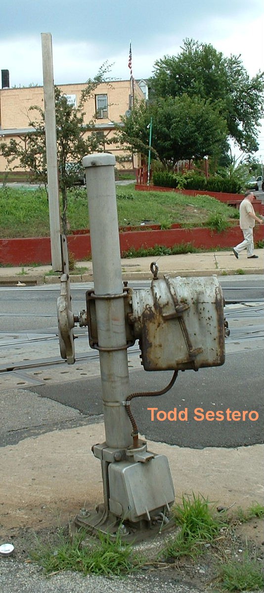 Pedestrian Crossing Gates - Railroad Signals of the US